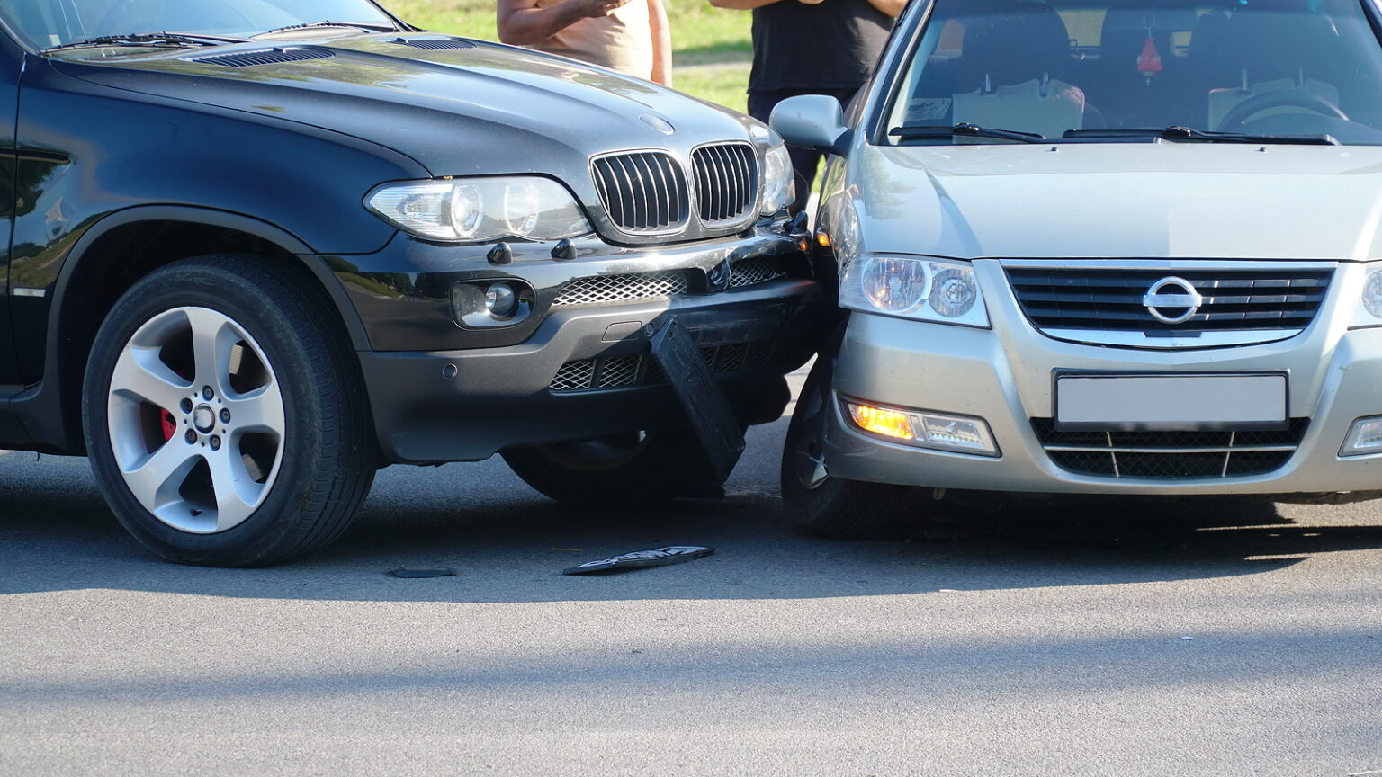Can You Turn Left On a Red Light in Michigan? - Cochran Law